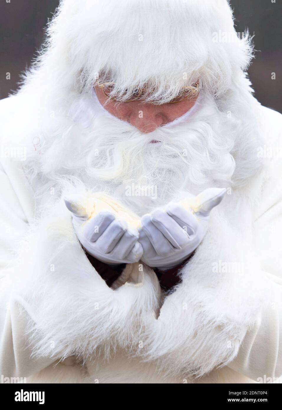 Glowing men hi-res stock photography and images - Alamy