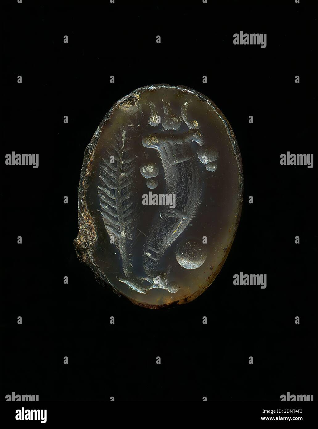 Cornucopia flanked hi-res stock photography and images - Alamy