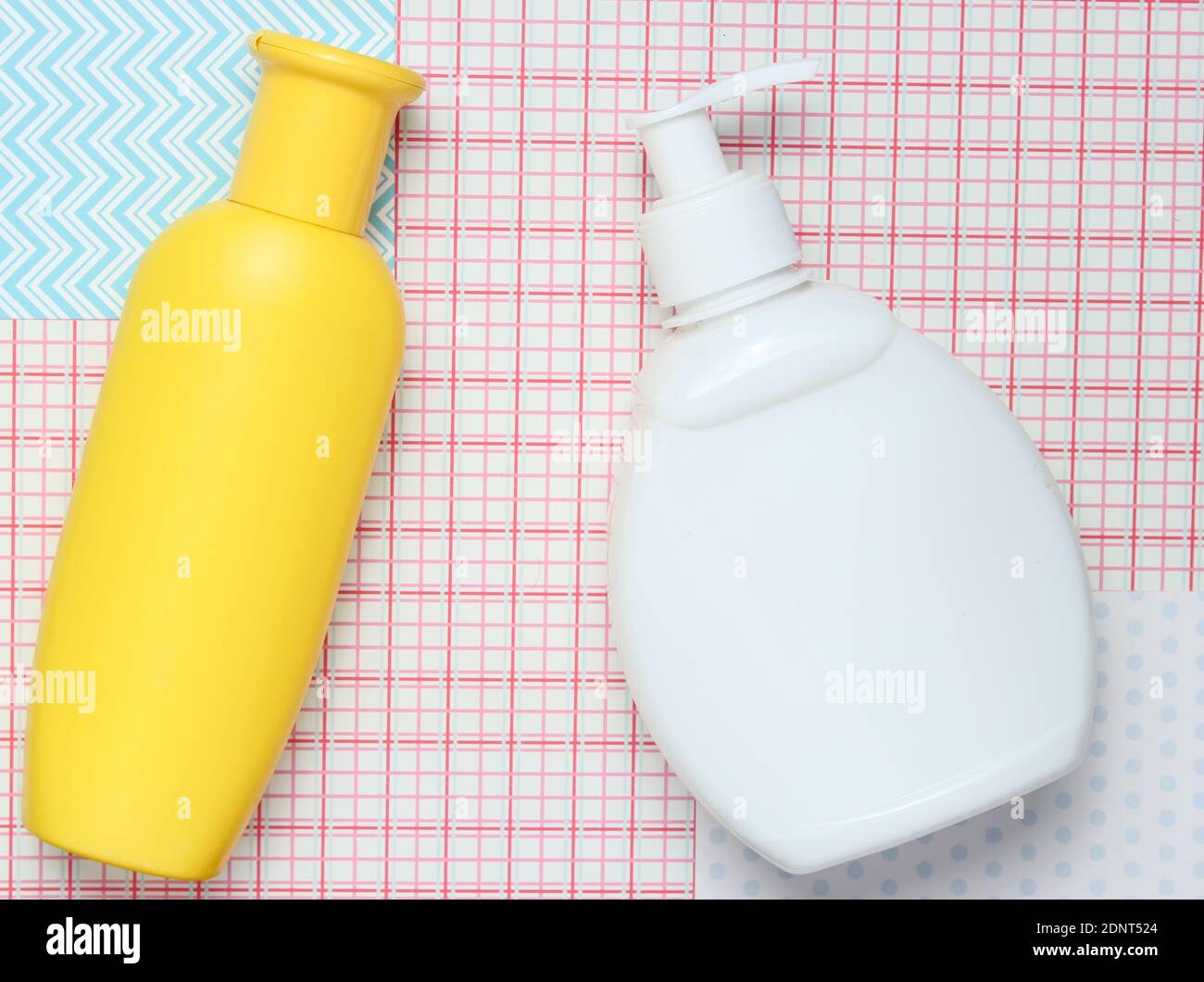 Realistic hair shampoo conditioner hi-res stock photography and images ...