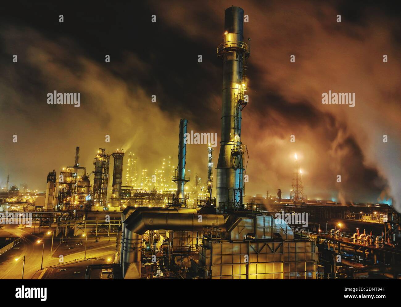 High rise building smoke fuel hi-res stock photography and images - Alamy