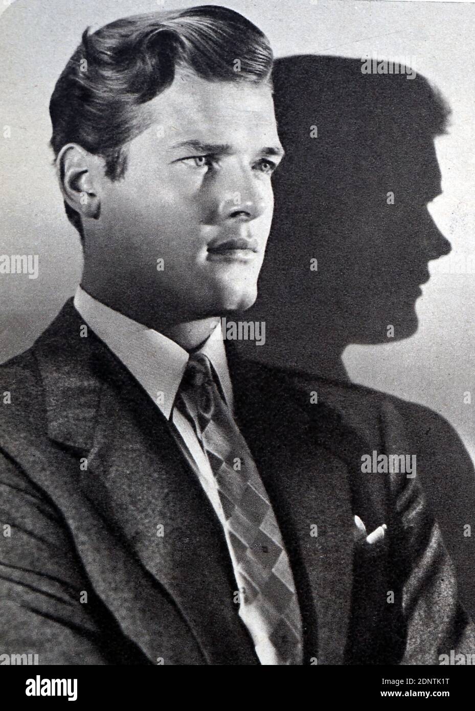 Photograph of Roger Moore (1927-2017) an English actor Stock Photo - Alamy