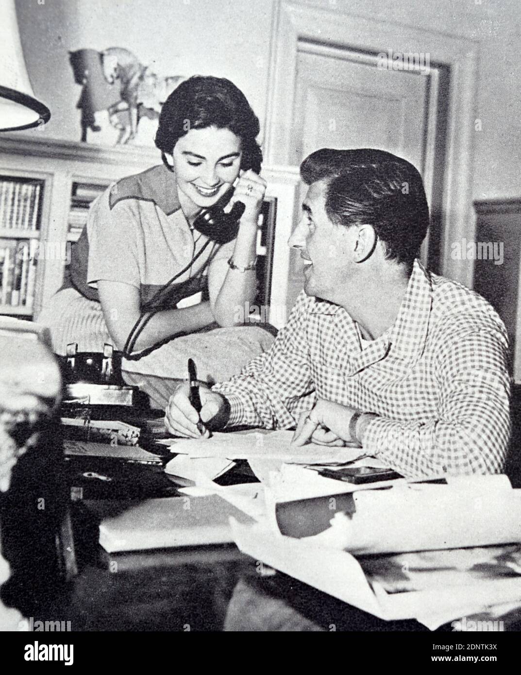 Photograph of Jean Simmons (1929-2010) and Stewart Granger (1913-1993 ...