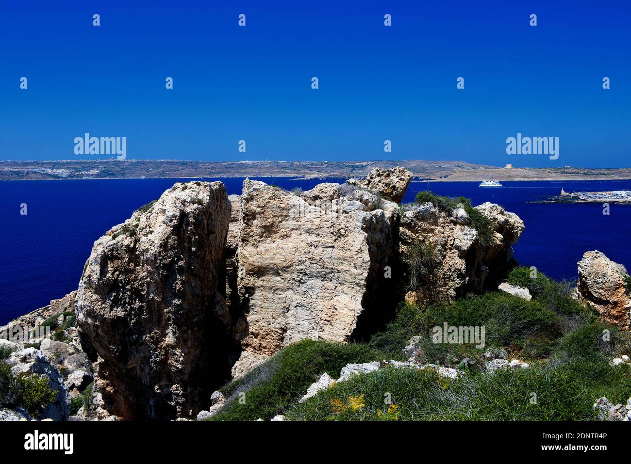 Dramatic coastal Limestone Landscape in northern Malta Stock Photo - Alamy