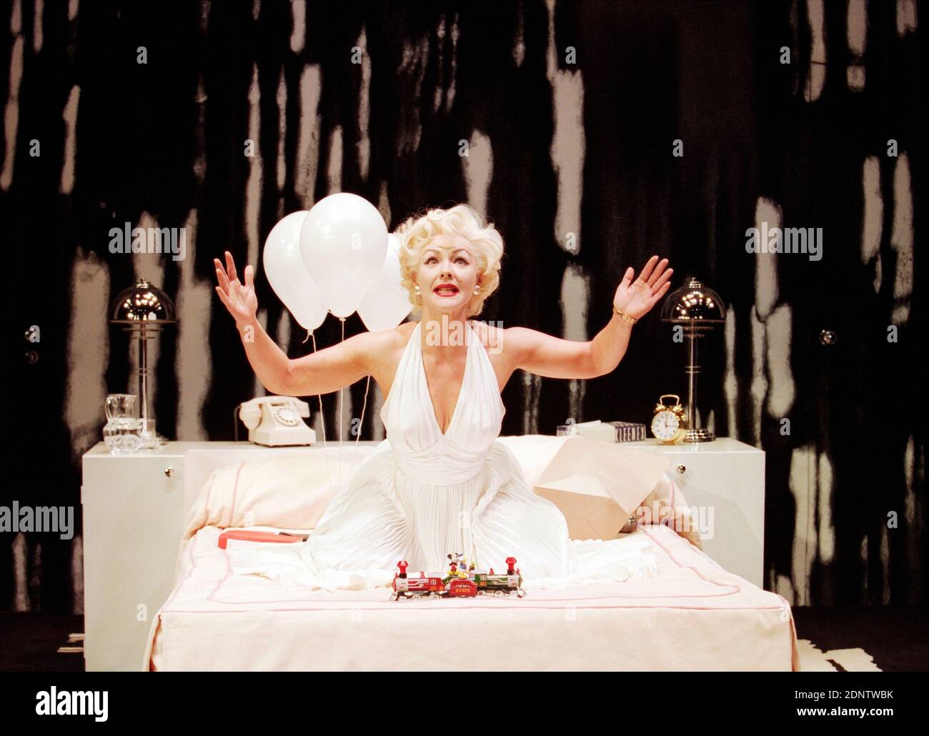 Frances Barber (The Actress) in INSIGNIFICANCE by Terry Johnson at the ...