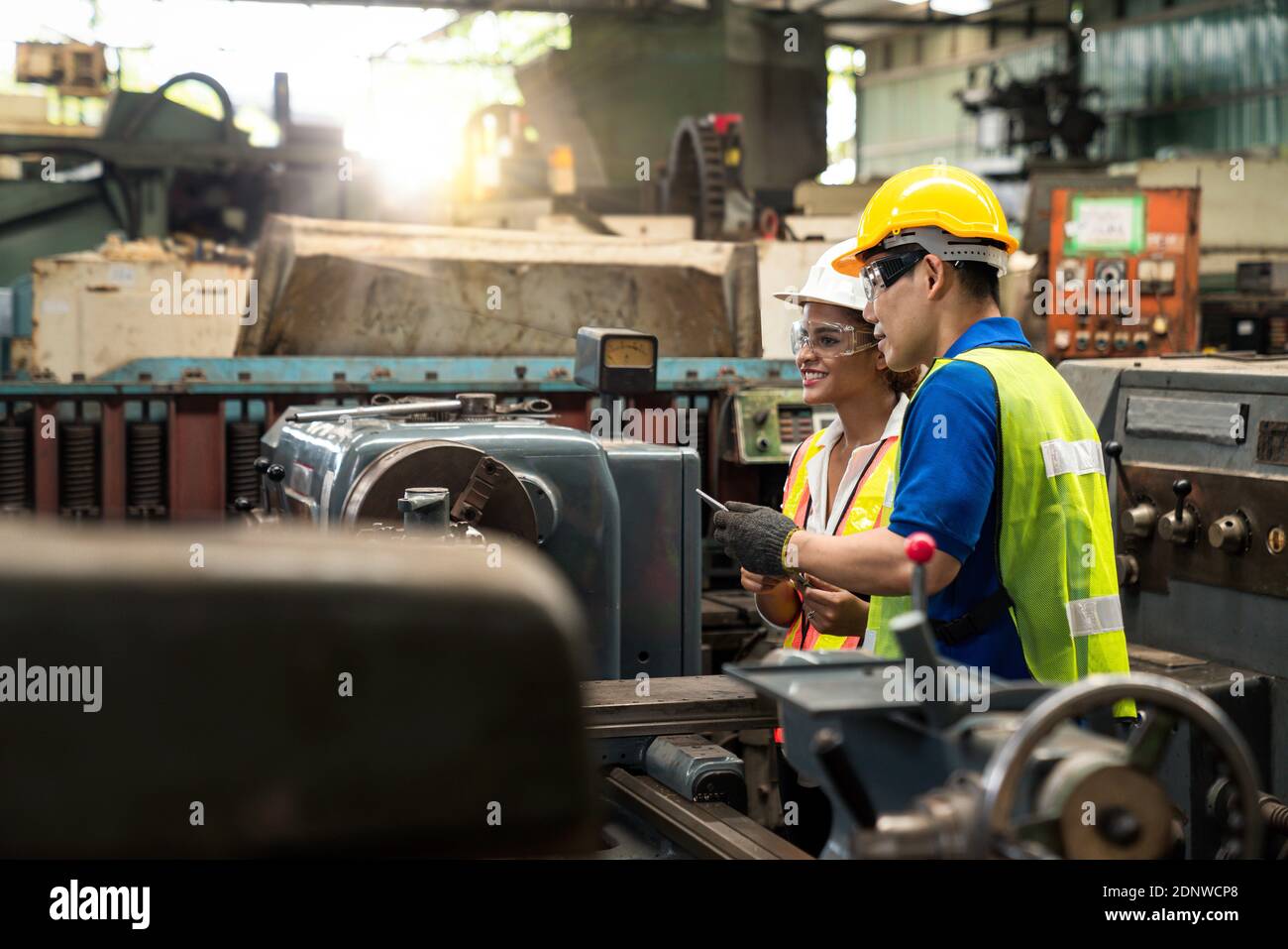 Automated production asia hi-res stock photography and images - Alamy