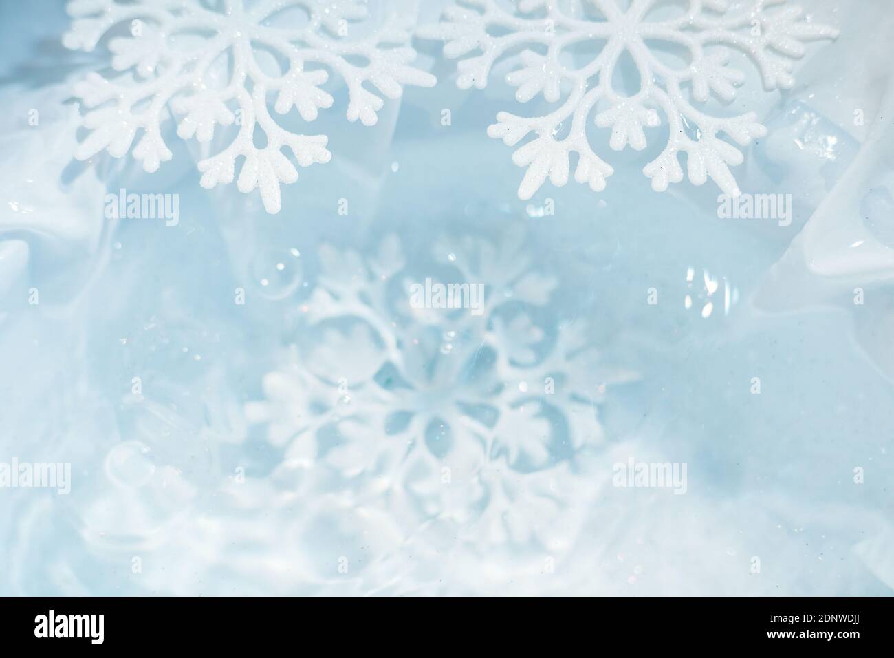 Winter traditional snow symbol glass hi-res stock photography and ...
