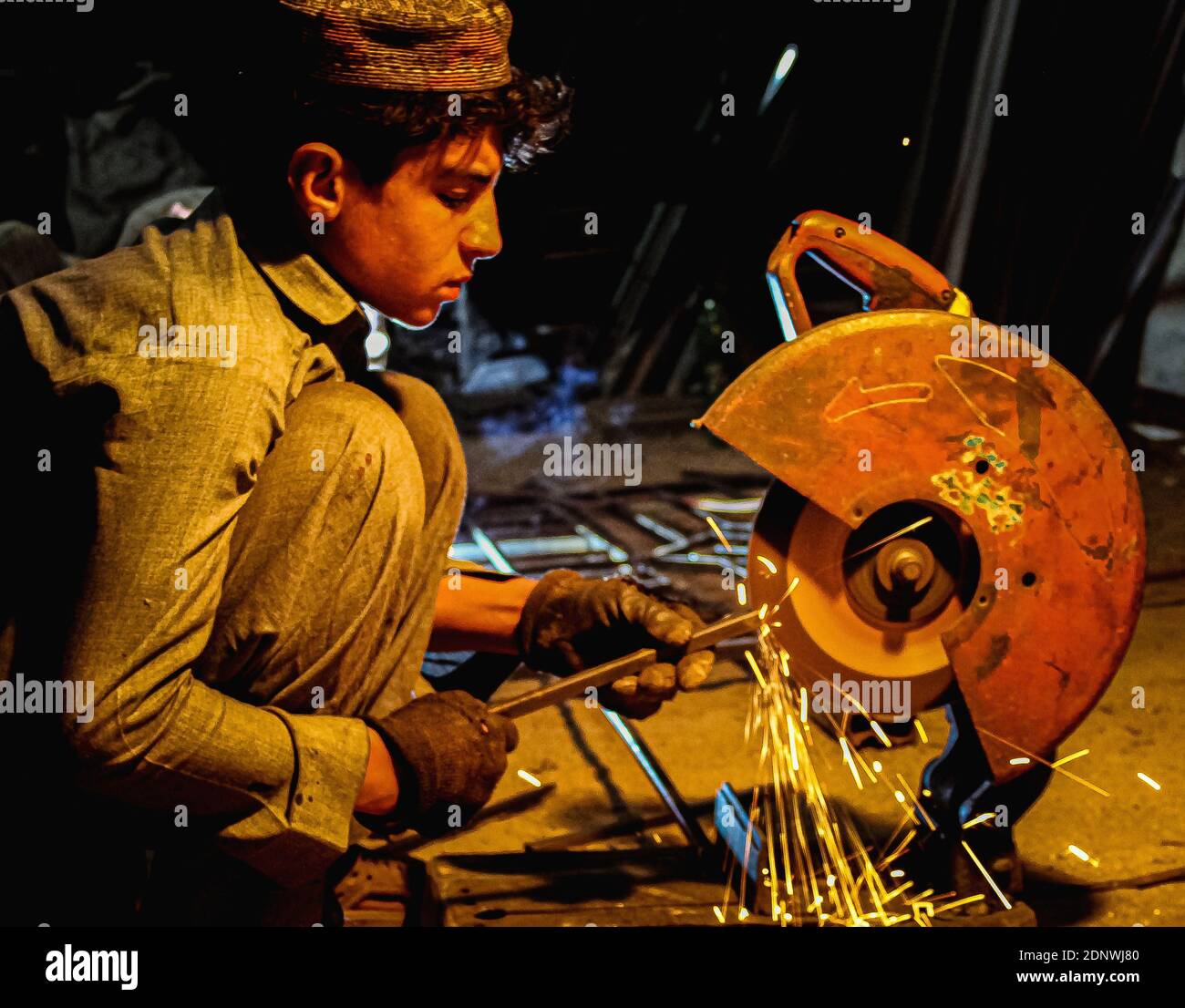 Indian welder hi-res stock photography and images - Alamy