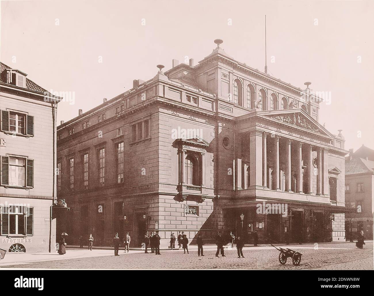 Hamburg State Opera High Resolution Stock Photography and Images - Alamy