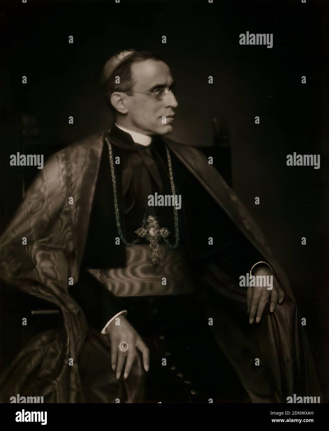 Nuncio eugenio pacelli later pope pius xii hi-res stock photography and ...