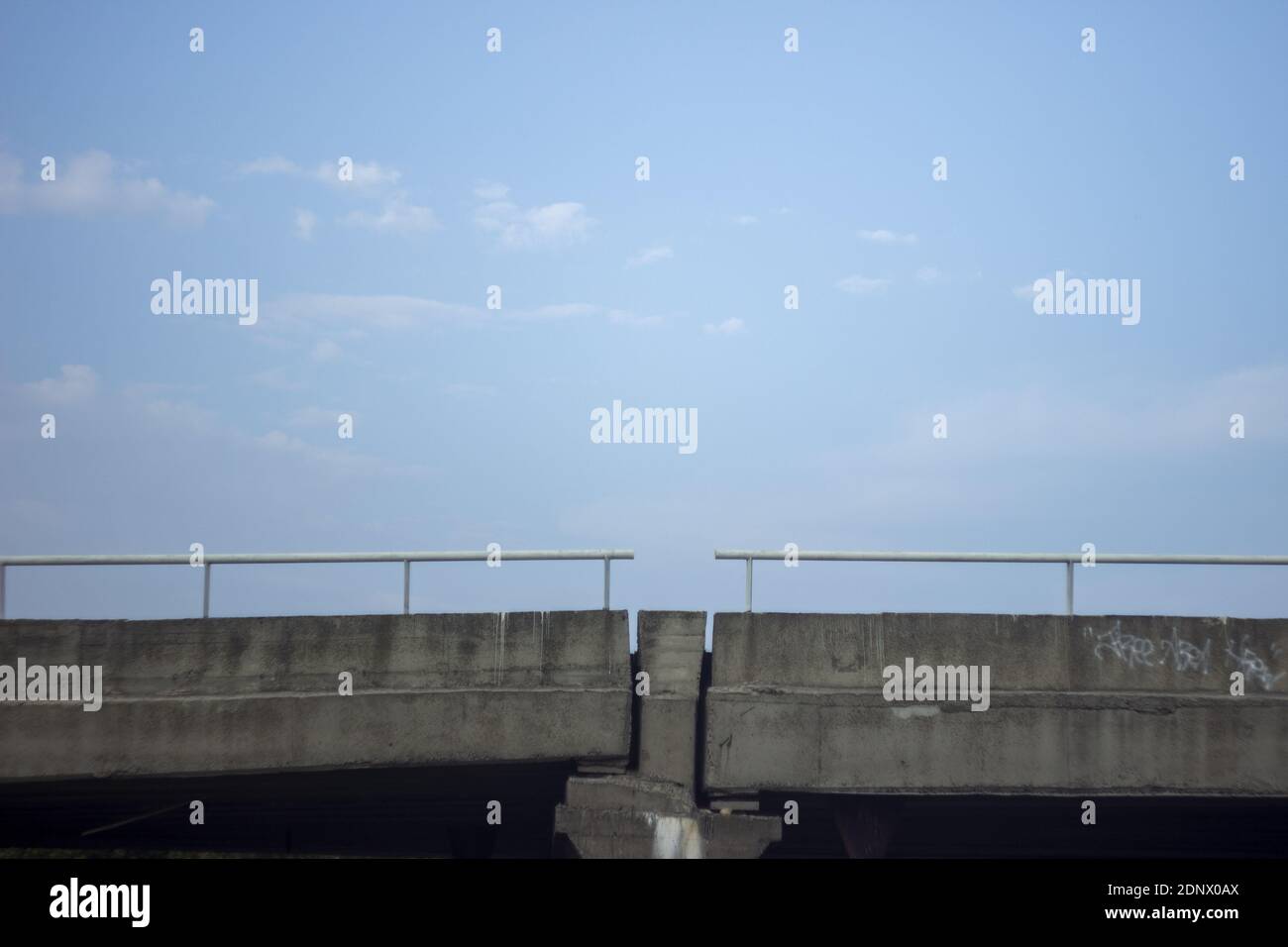 High sky bridge hi-res stock photography and images - Alamy