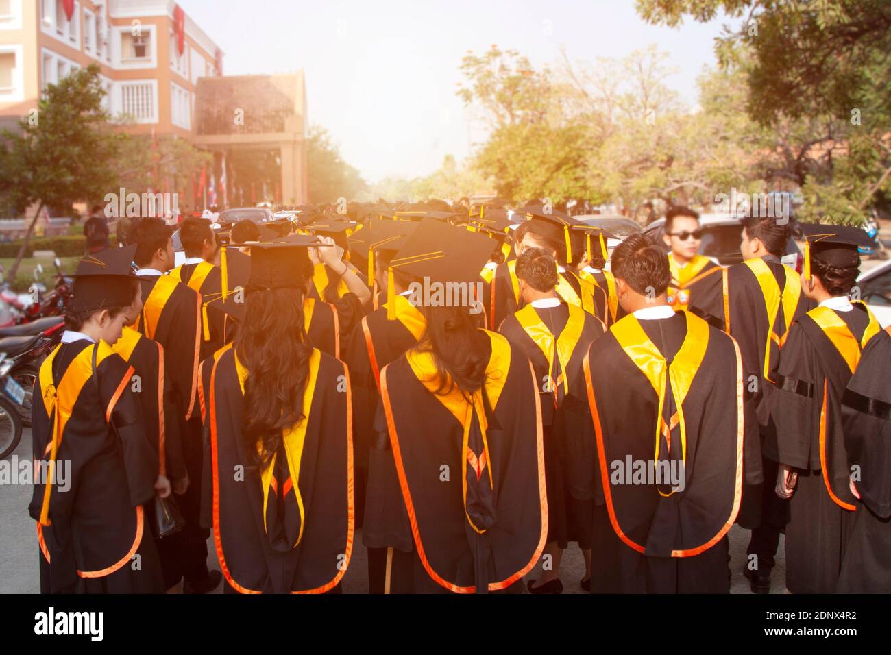 Thailand university student graduation hi-res stock photography and ...