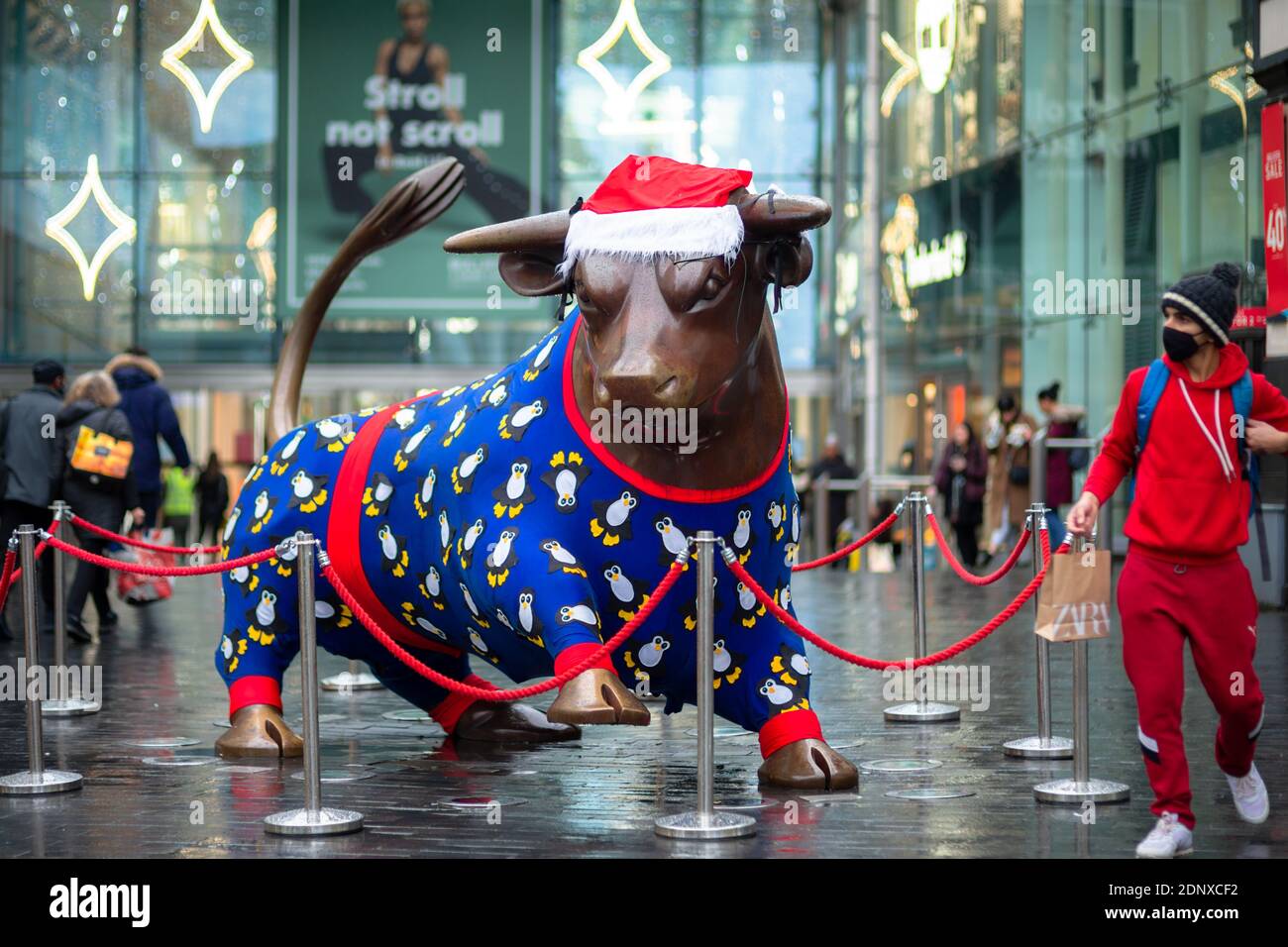 Shopping in the bull ring hi-res stock photography and images - Alamy