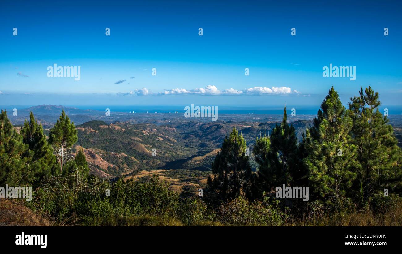 Mountains and blue sky panorama from Altos del Maria, Panama Stock ...