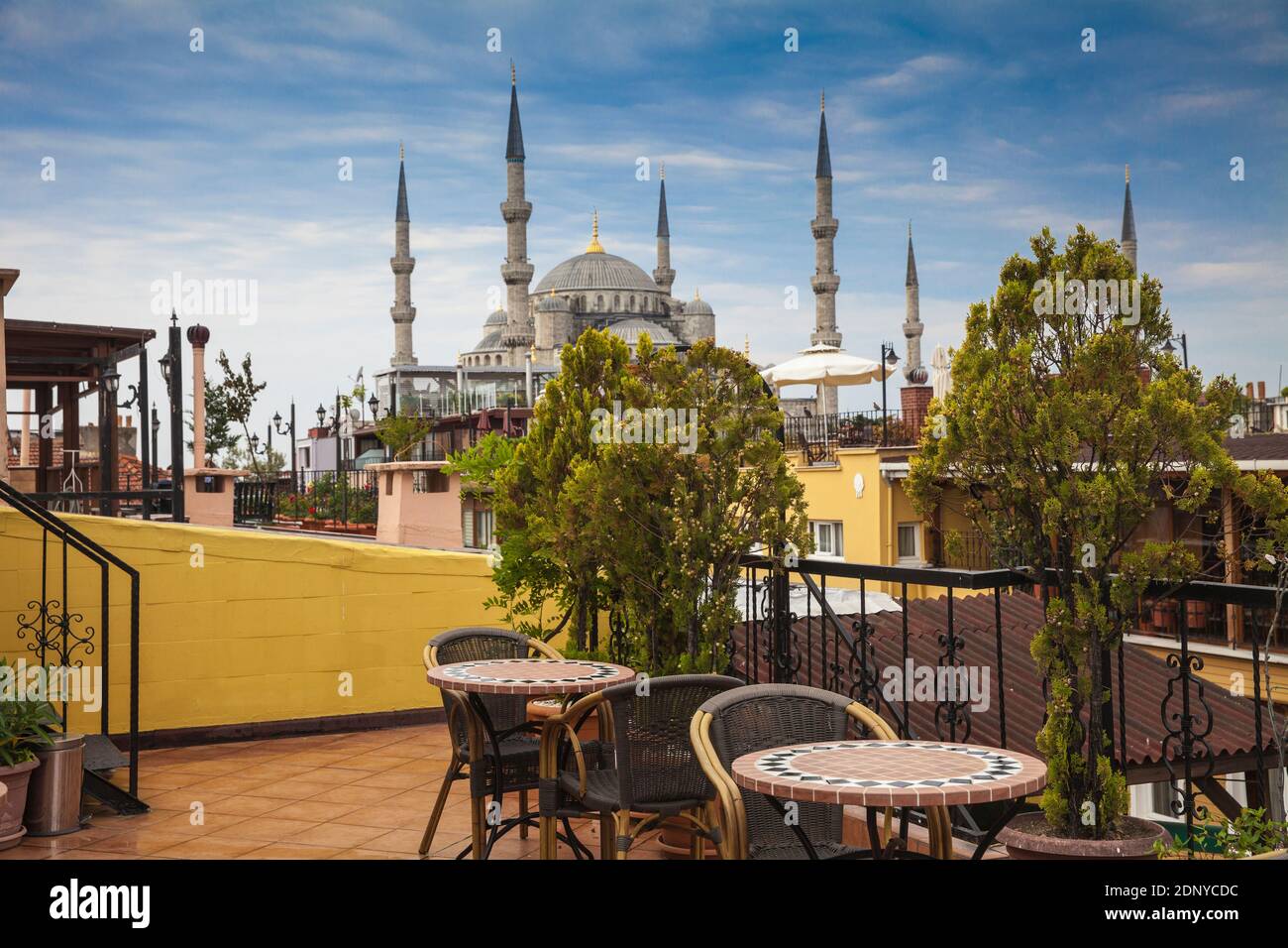 Roof top view of sultan camii mosque hi-res stock photography and ...
