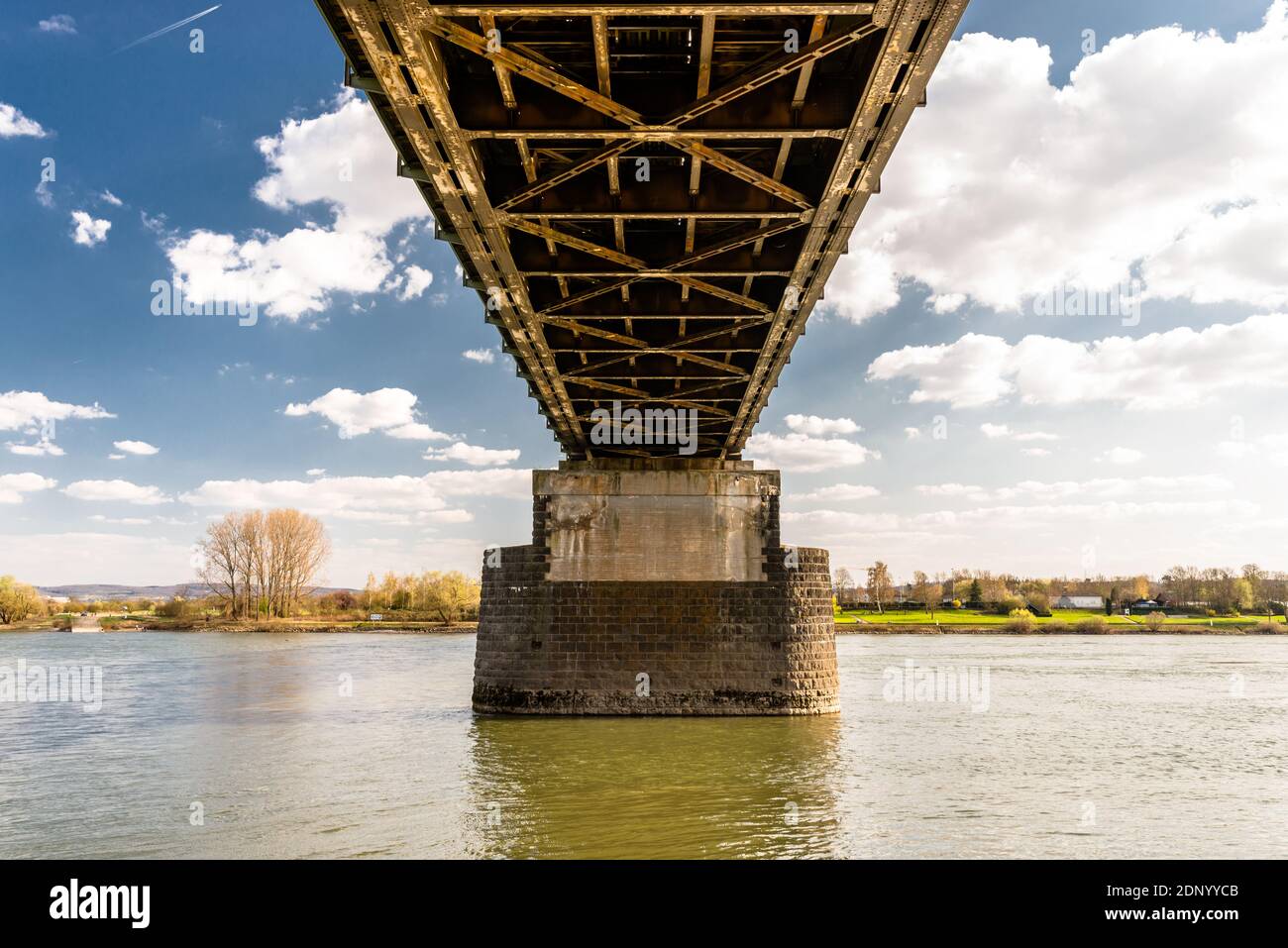 Bridge man made structure blue hi-res stock photography and images - Alamy