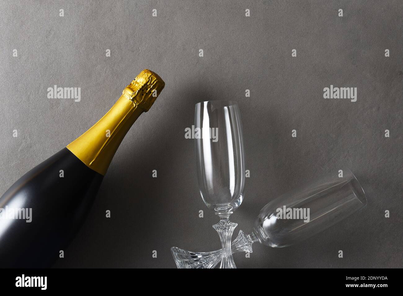 Empty champagne flutes bottle hi-res stock photography and images - Alamy
