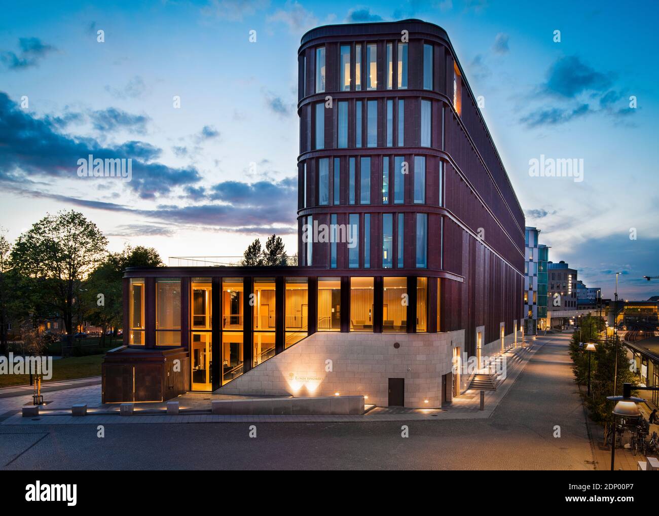 Public building horizontal hi-res stock photography and images - Alamy