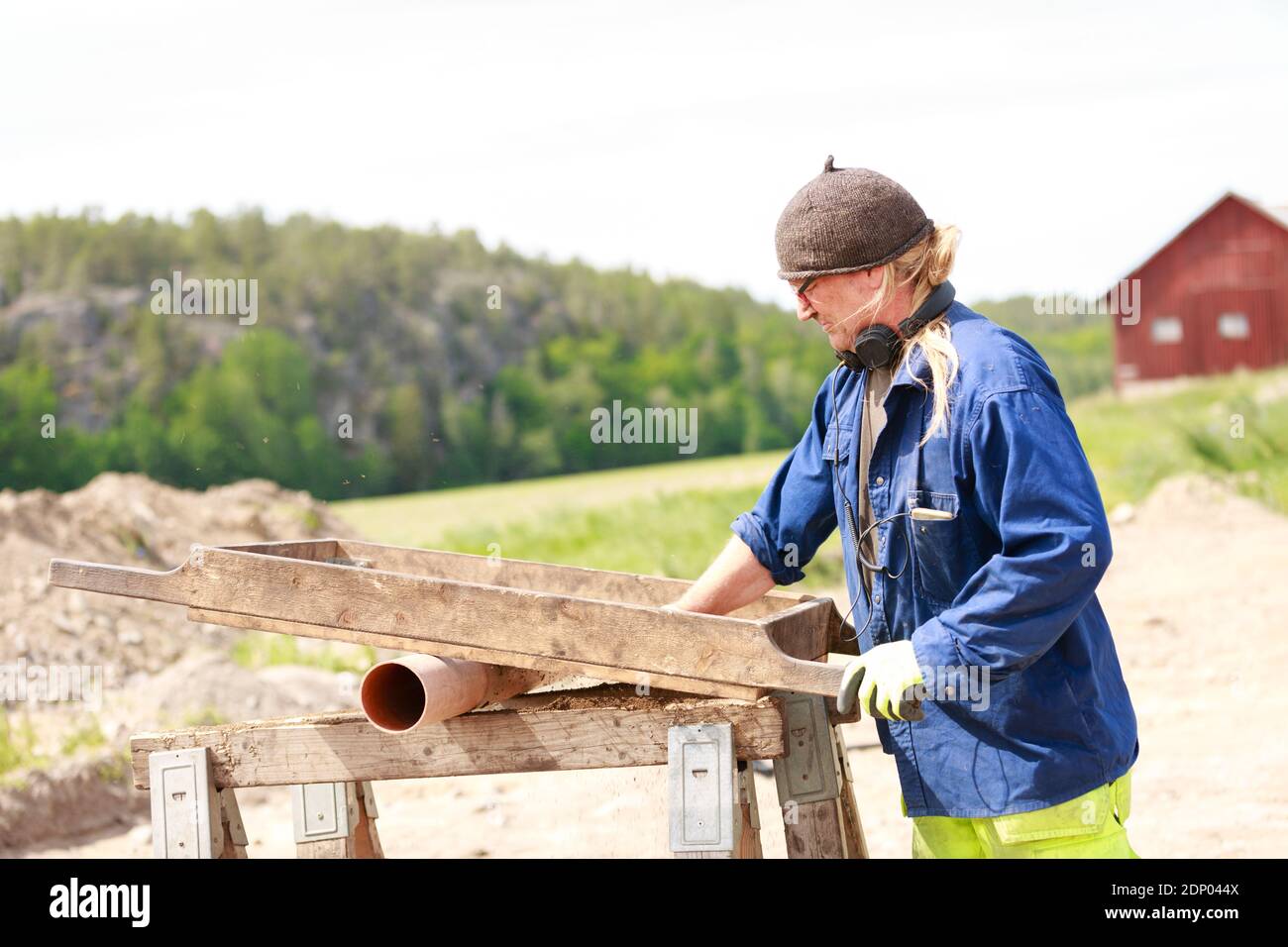 Archaeologist at work Stock Photo - Alamy