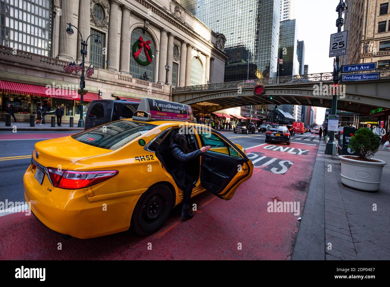 Pershing square nyc hi-res stock photography and images - Alamy