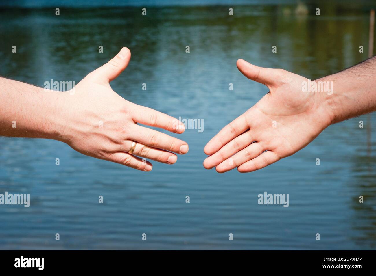 Human handshake hi-res stock photography and images - Alamy