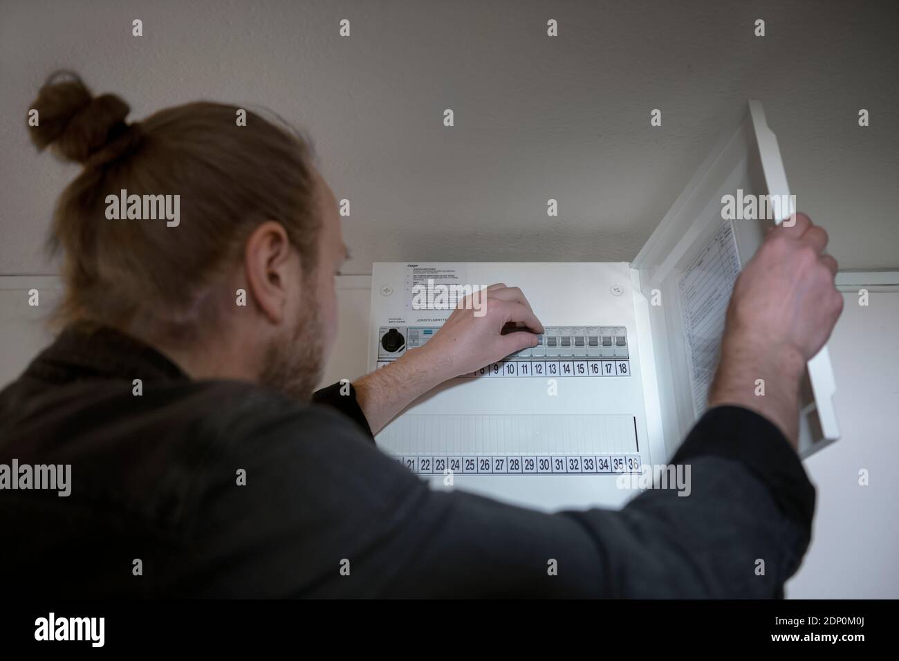 Fuse box house hi-res stock photography and images - Alamy