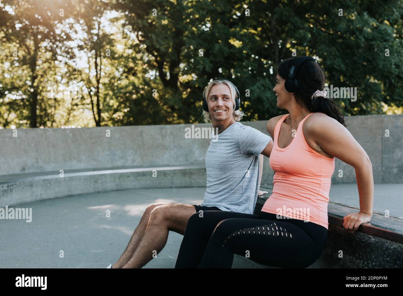 Woman push man away hi-res stock photography and images - Alamy