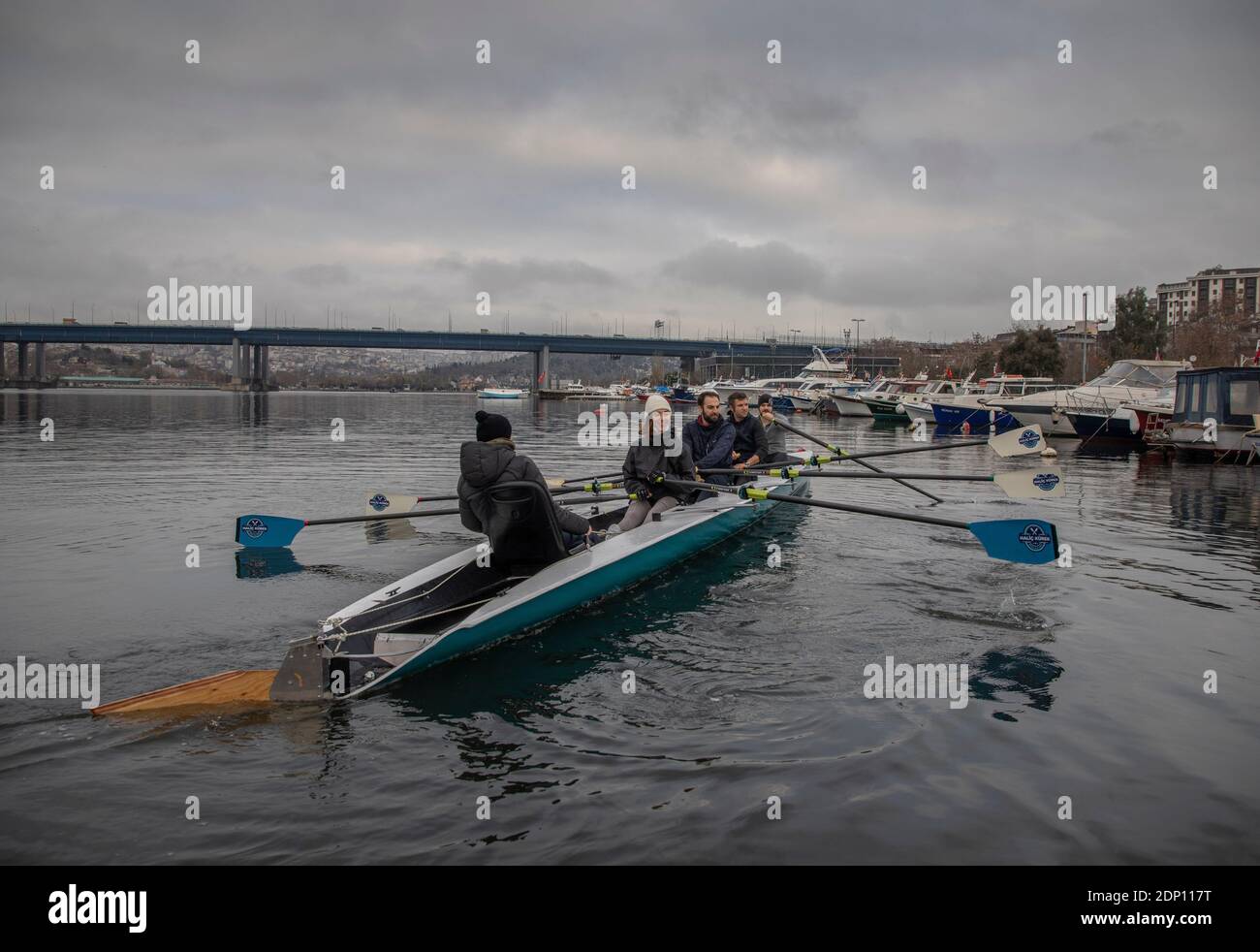 Istanbul, Turkey. 17th Dec, 2020. Members of Halic Rowing Club practice ...