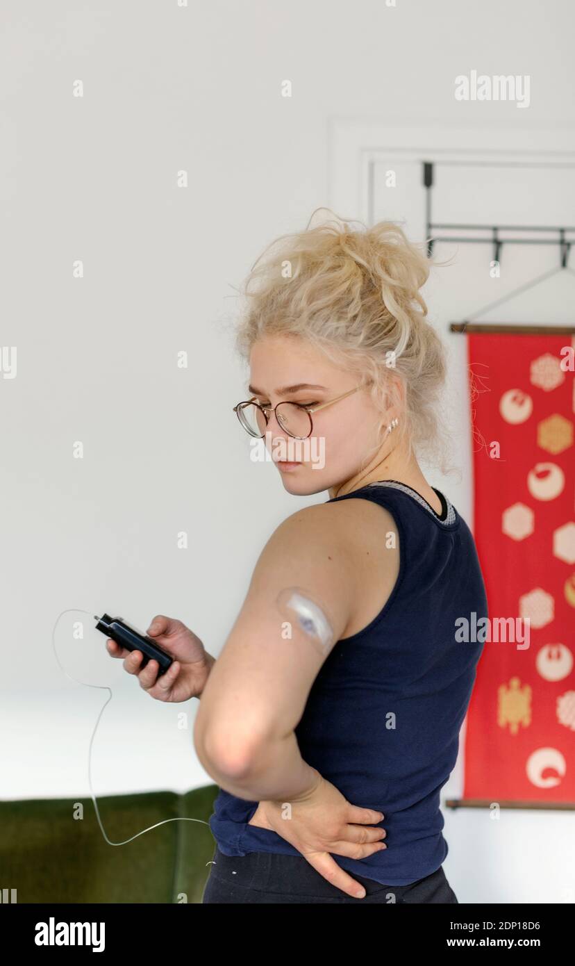 Insulin pump hi-res stock photography and images - Alamy