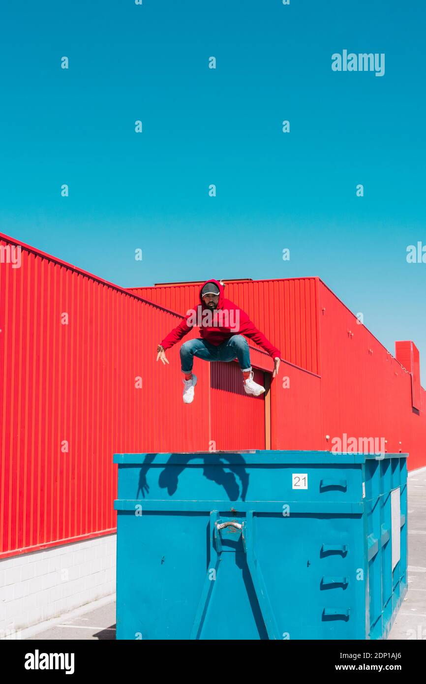 Jumping from the wall hi-res stock photography and images - Alamy