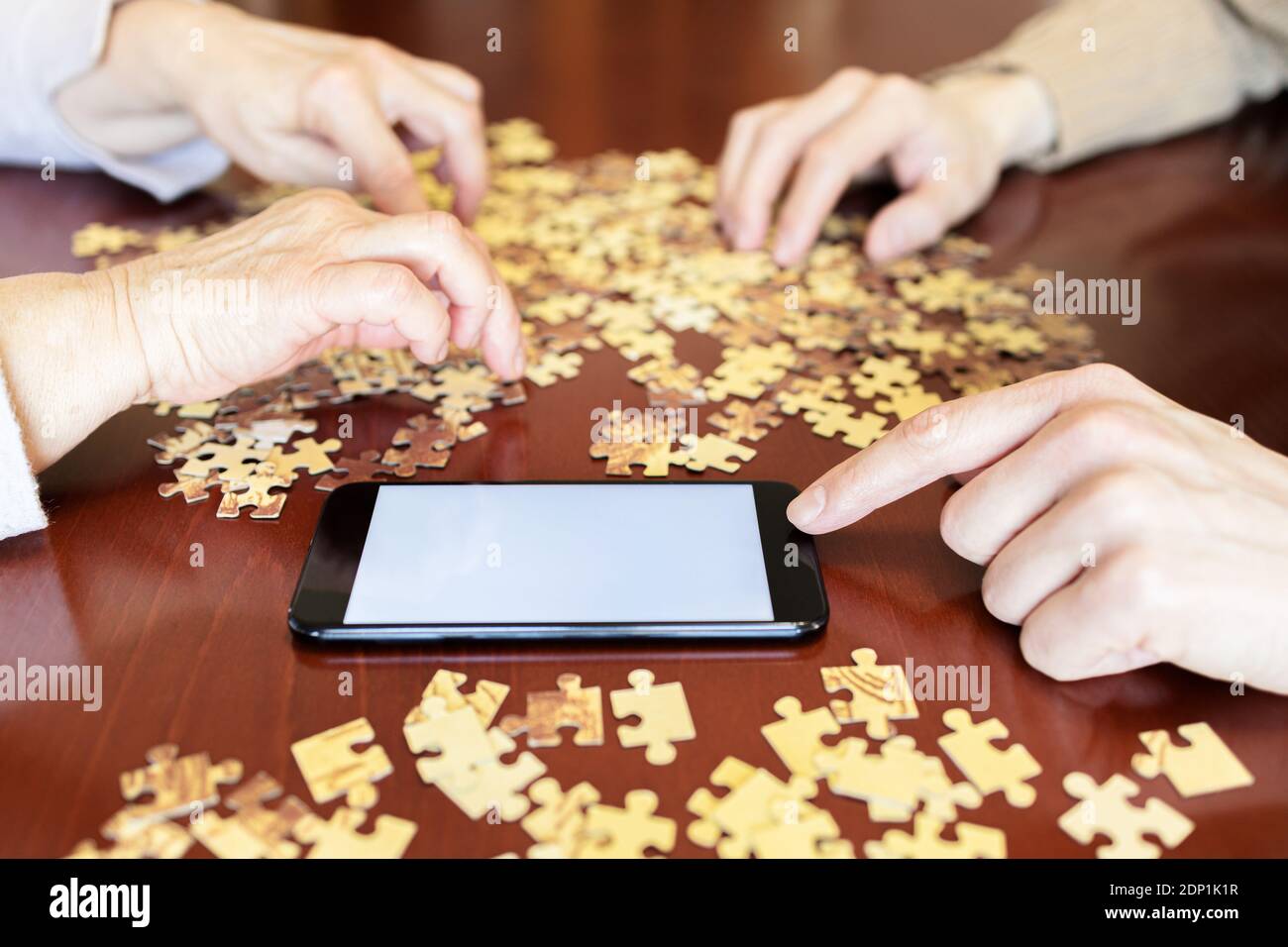 Cellphone game hi-res stock photography and images - Alamy