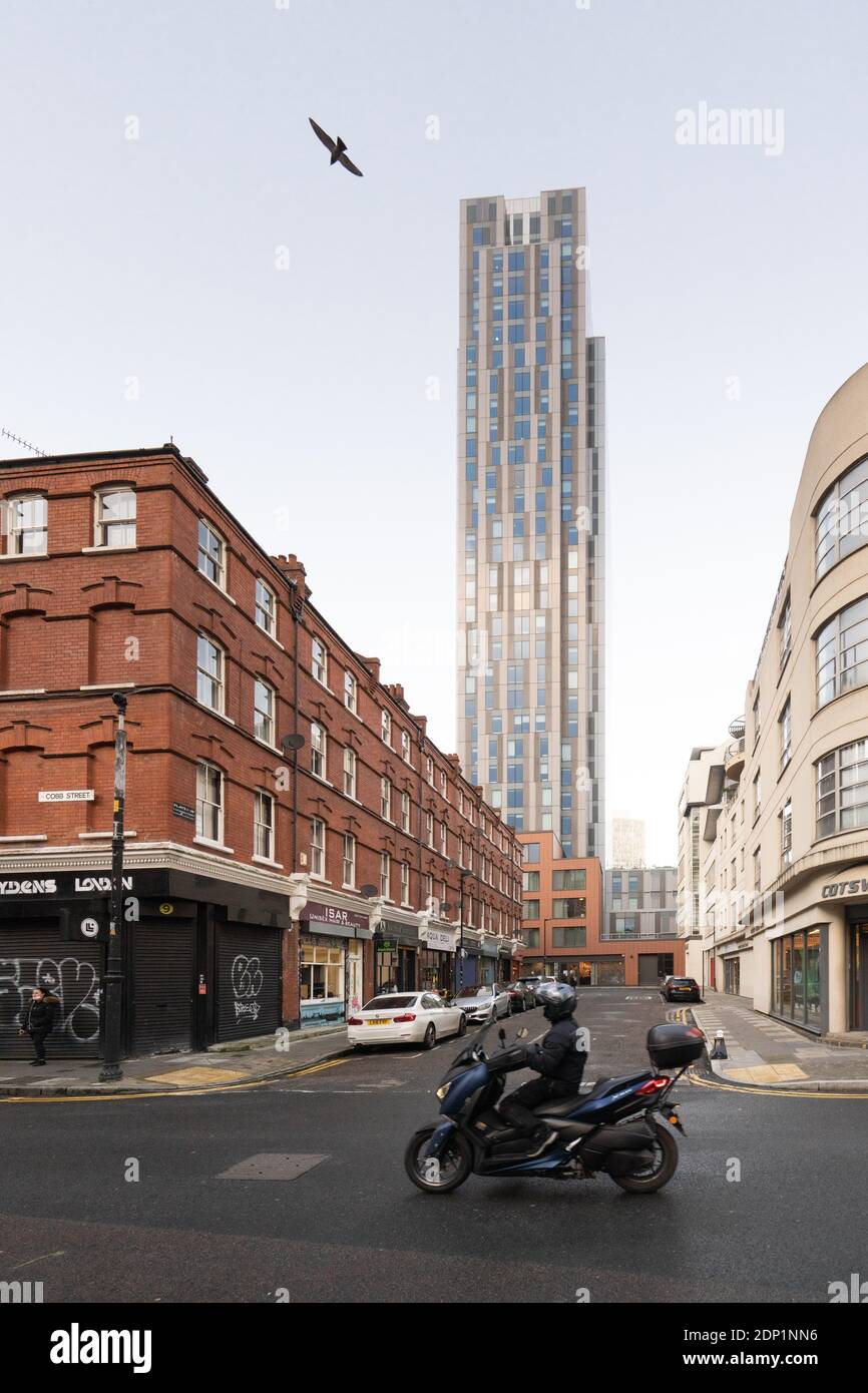 Chapter Spitalfields viewed from Leyden Street Stock Photo - Alamy