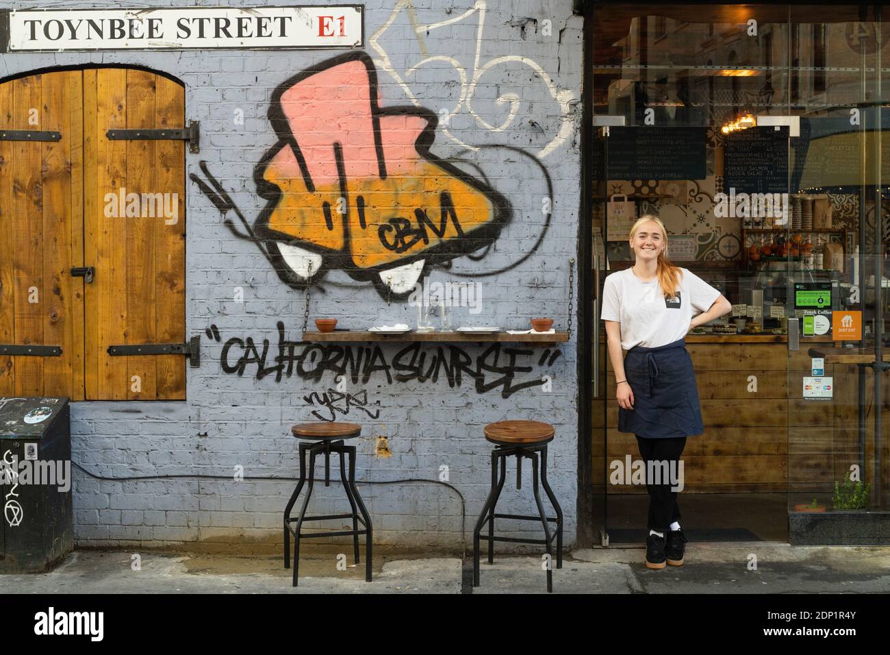 Pause cafe, Toynbee Street in Spitalfields Stock Photo - Alamy