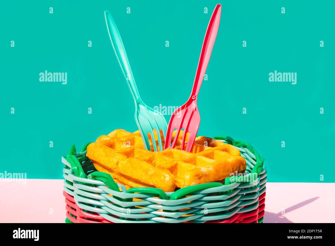 Cutlery on table surface hi-res stock photography and images - Alamy