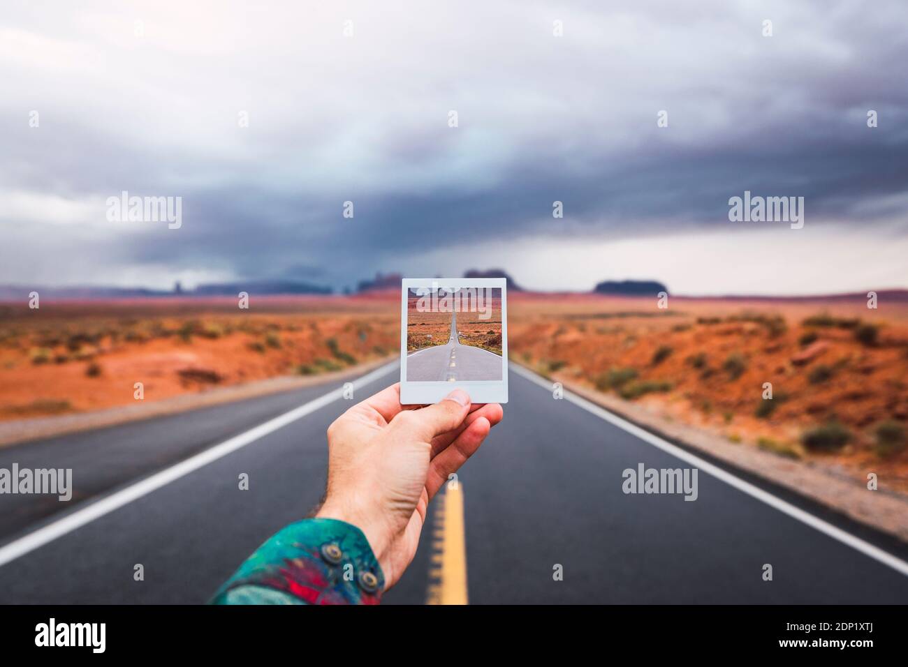 Hand monument valley utah usa hi-res stock photography and images - Alamy