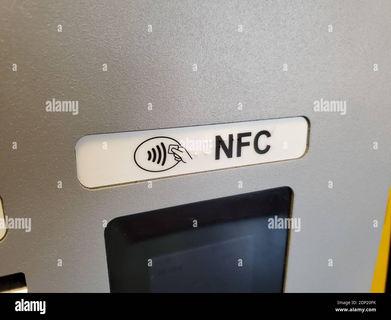 Contactless payment logo hi-res stock photography and images - Alamy