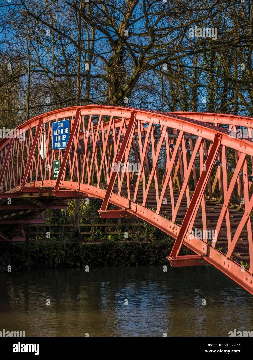 Red Footbridge, Port Meadow, River Thames, Thames Path, Oxford ...