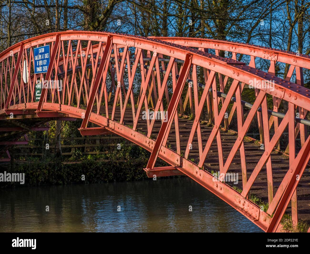 Red Footbridge, Port Meadow, River Thames, Thames Path, Oxford ...