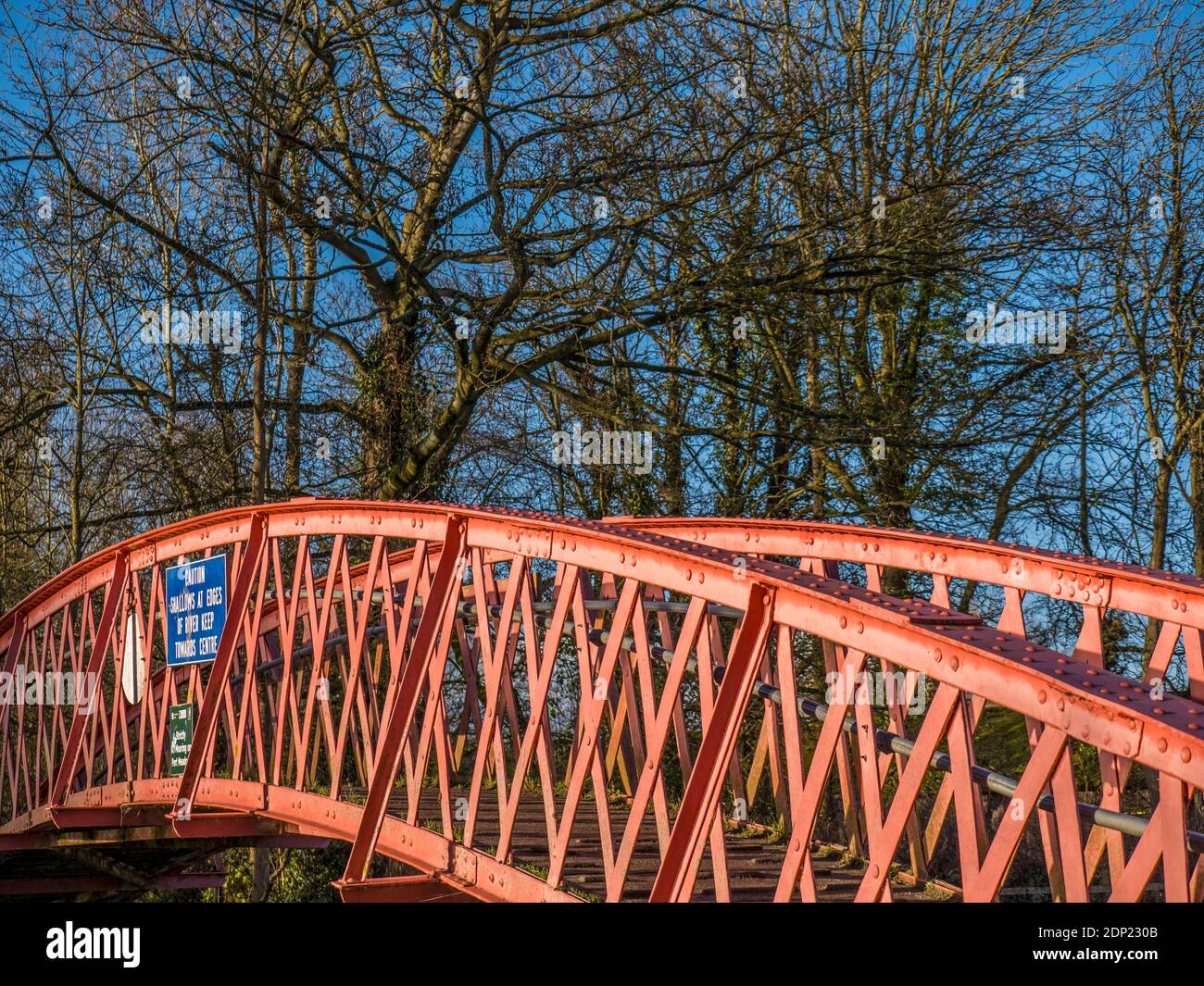 Red Footbridge, Port Meadow, River Thames, Thames Path, Oxford ...