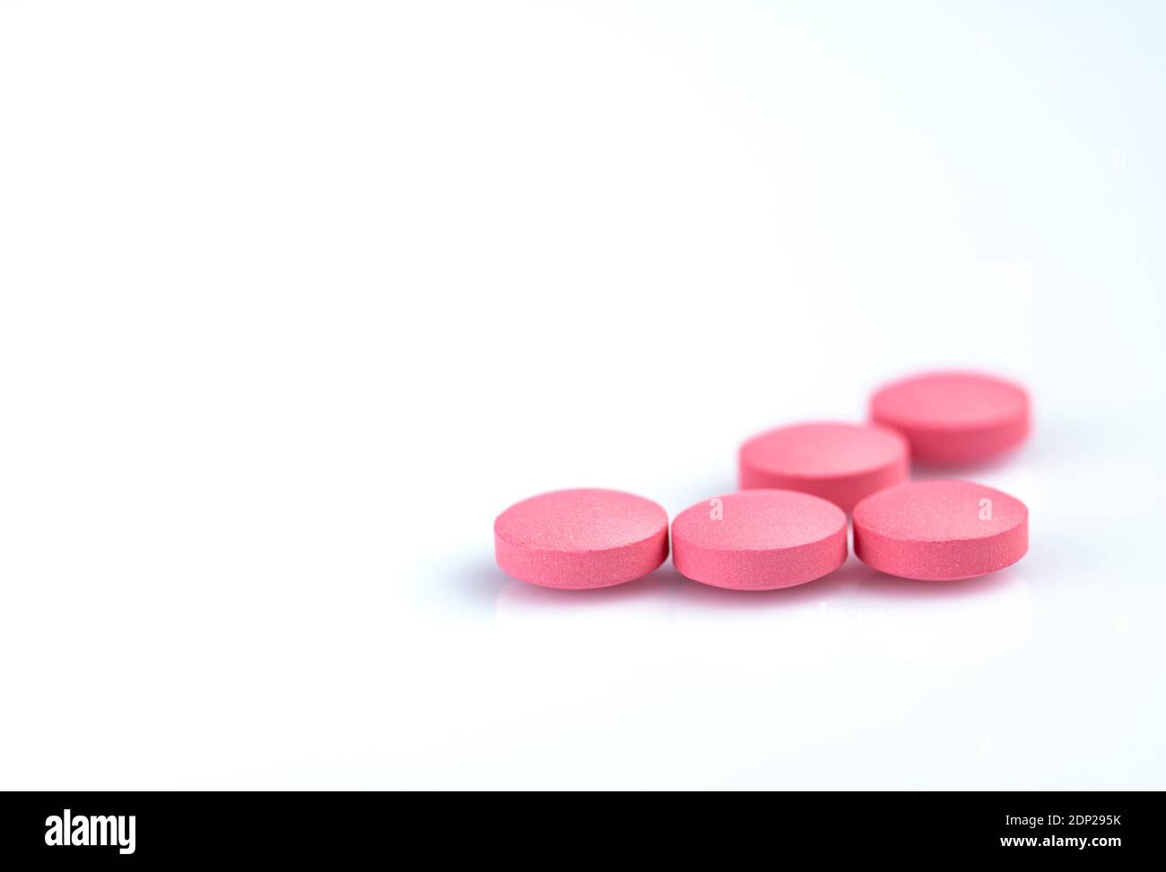 Zinc pill woman hi-res stock photography and images - Alamy