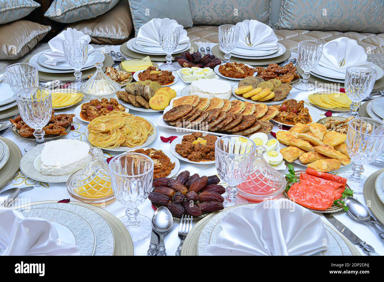 Moroccan donuts hi-res stock photography and images - Alamy