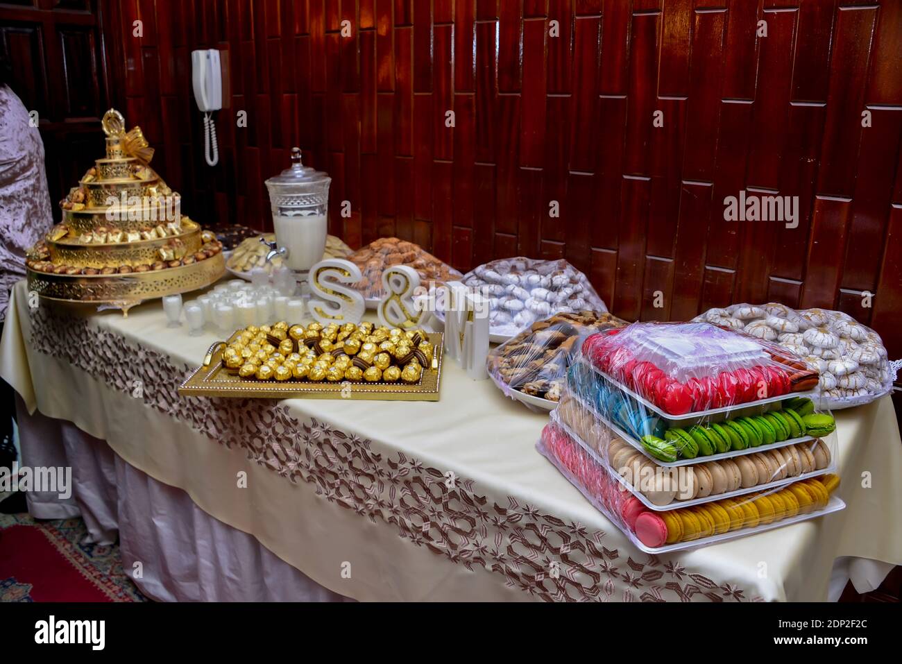 Traditional moroccan candy hi-res stock photography and images - Alamy