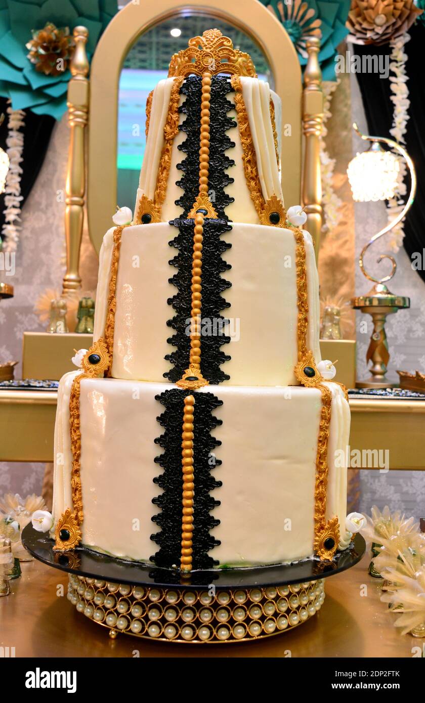 Moroccan Cake