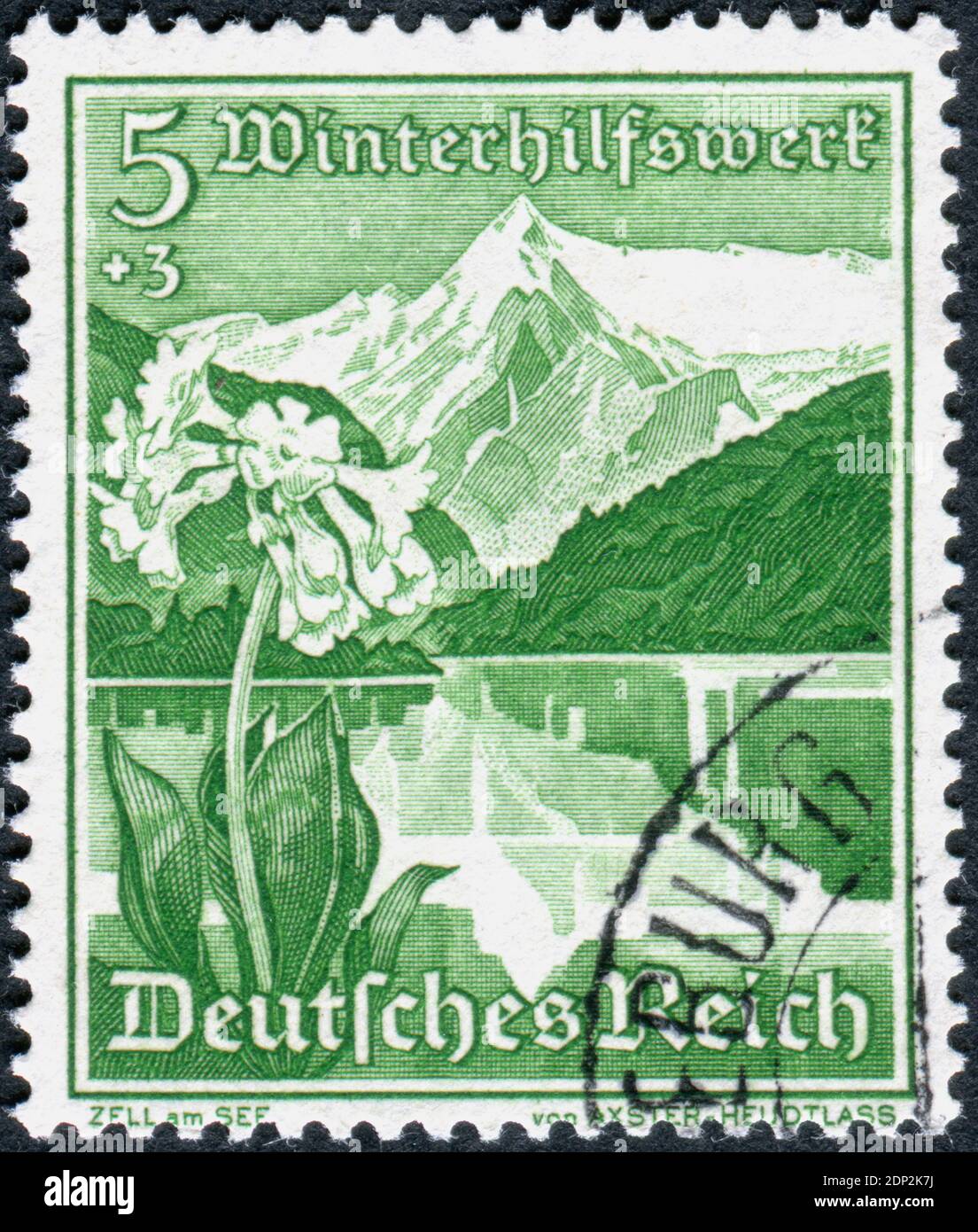 GERMANY - CIRCA 1938: Postage stamp printed in Germany, issue Winter ...