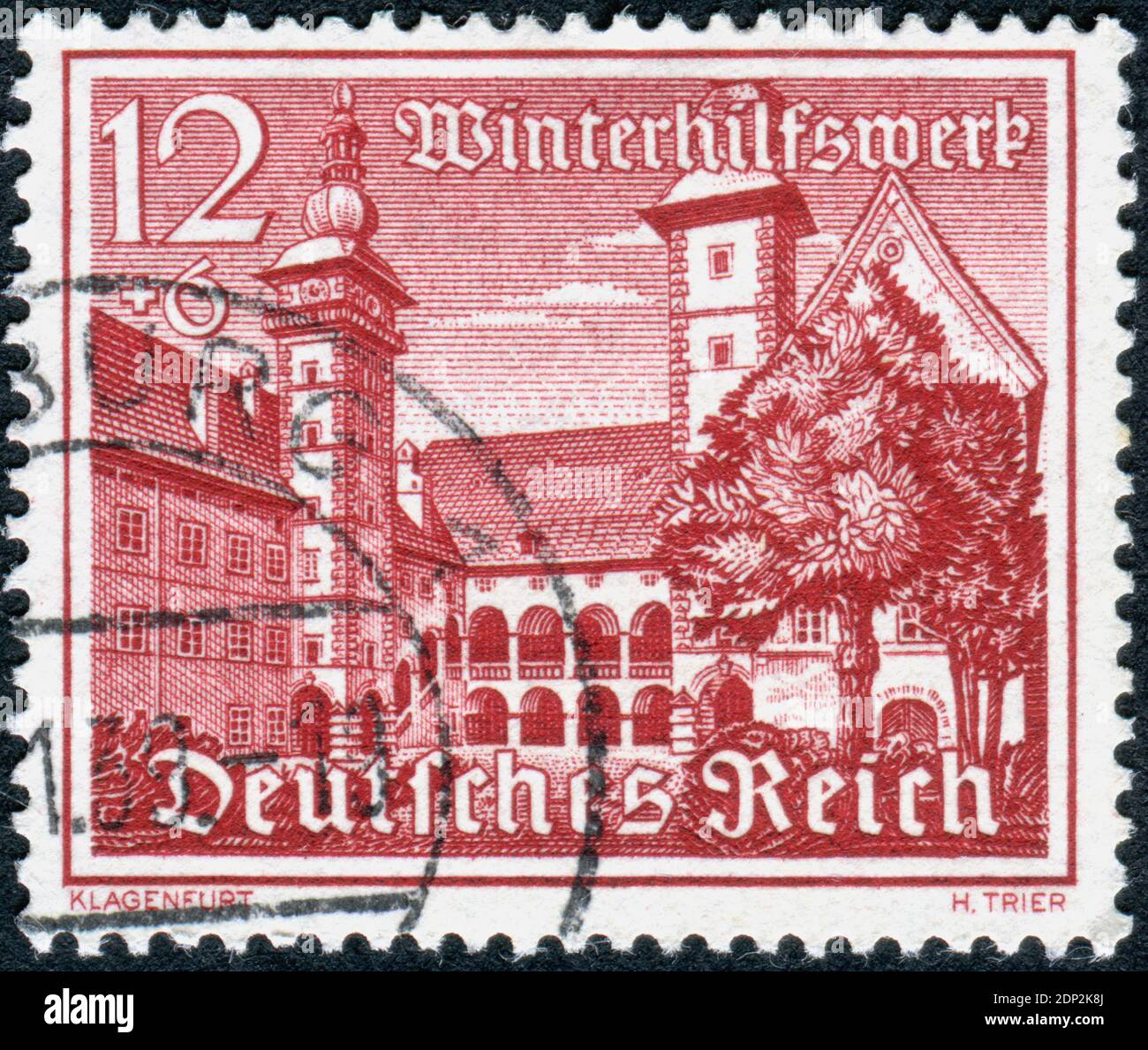 GERMANY - CIRCA 1939: Postage stamp printed in Germany, issue Winter ...