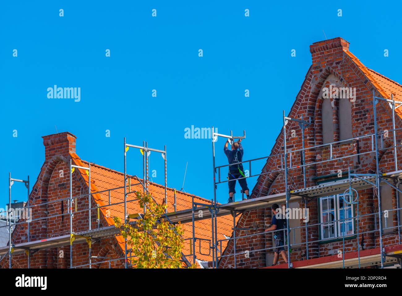 Medieval scaffolder hi-res stock photography and images - Alamy