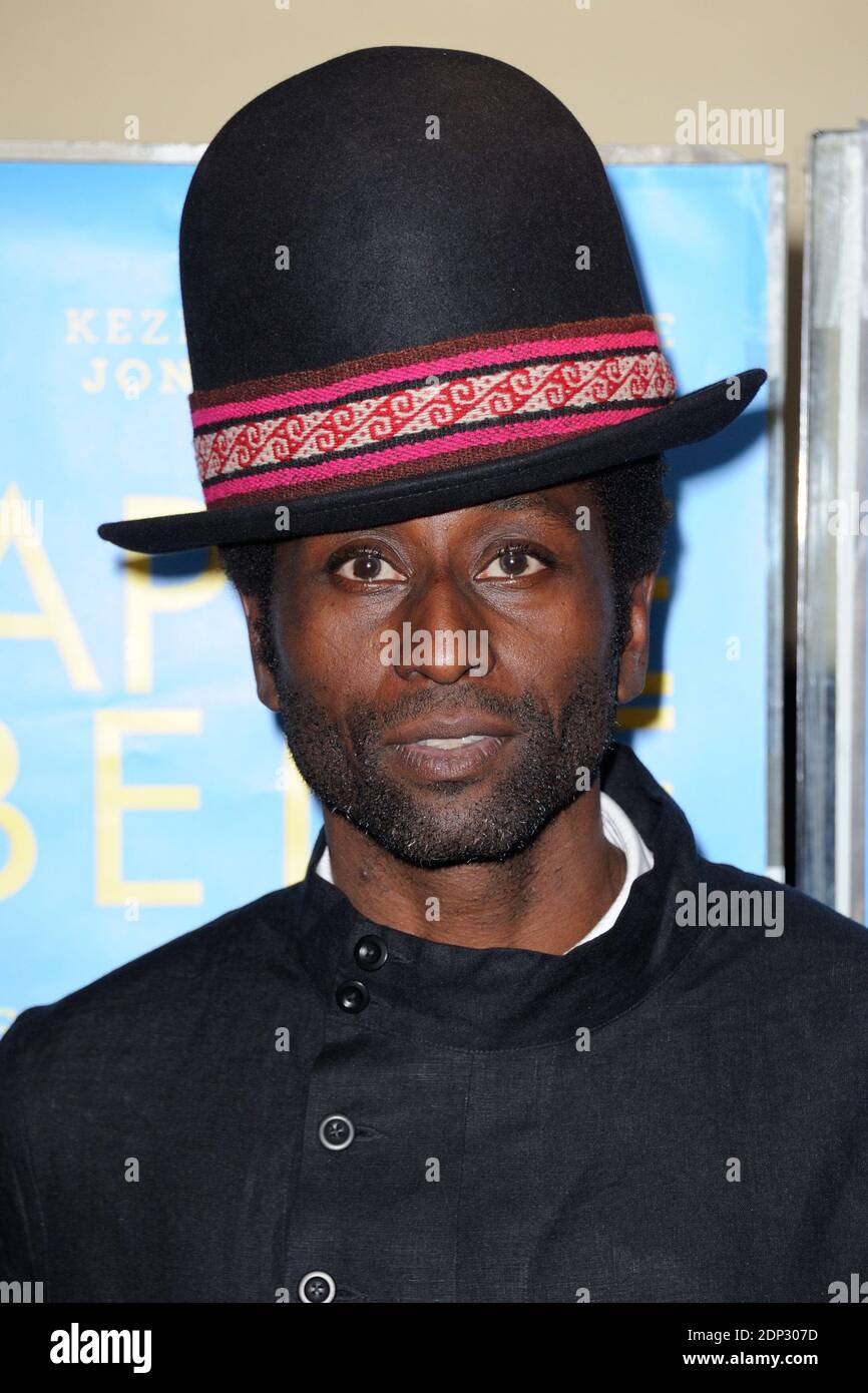 Keziah Jones assiste à l’avant-premiere du film L'Echappée belle au ...