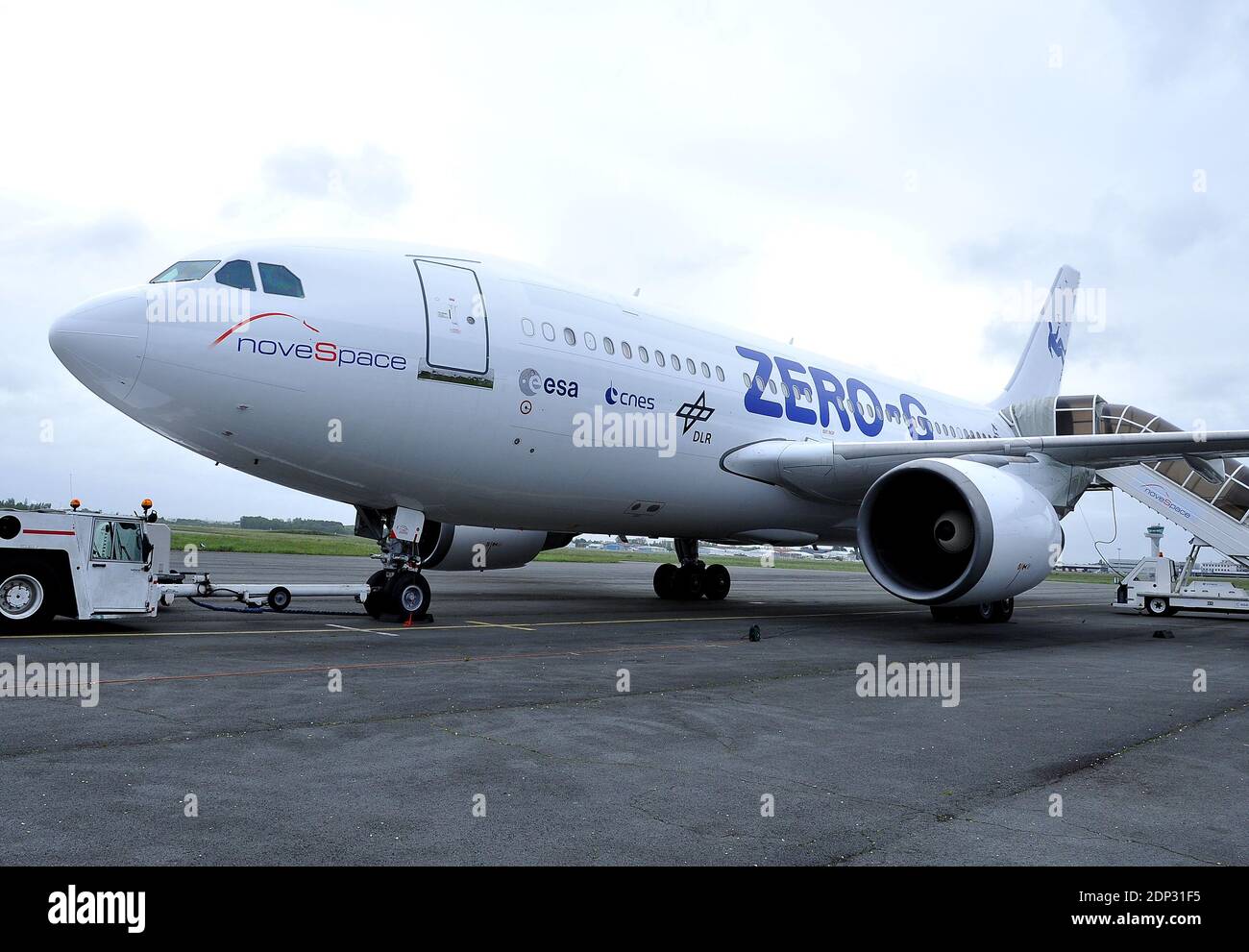 Parabolic flight zero g hi-res stock photography and images - Alamy