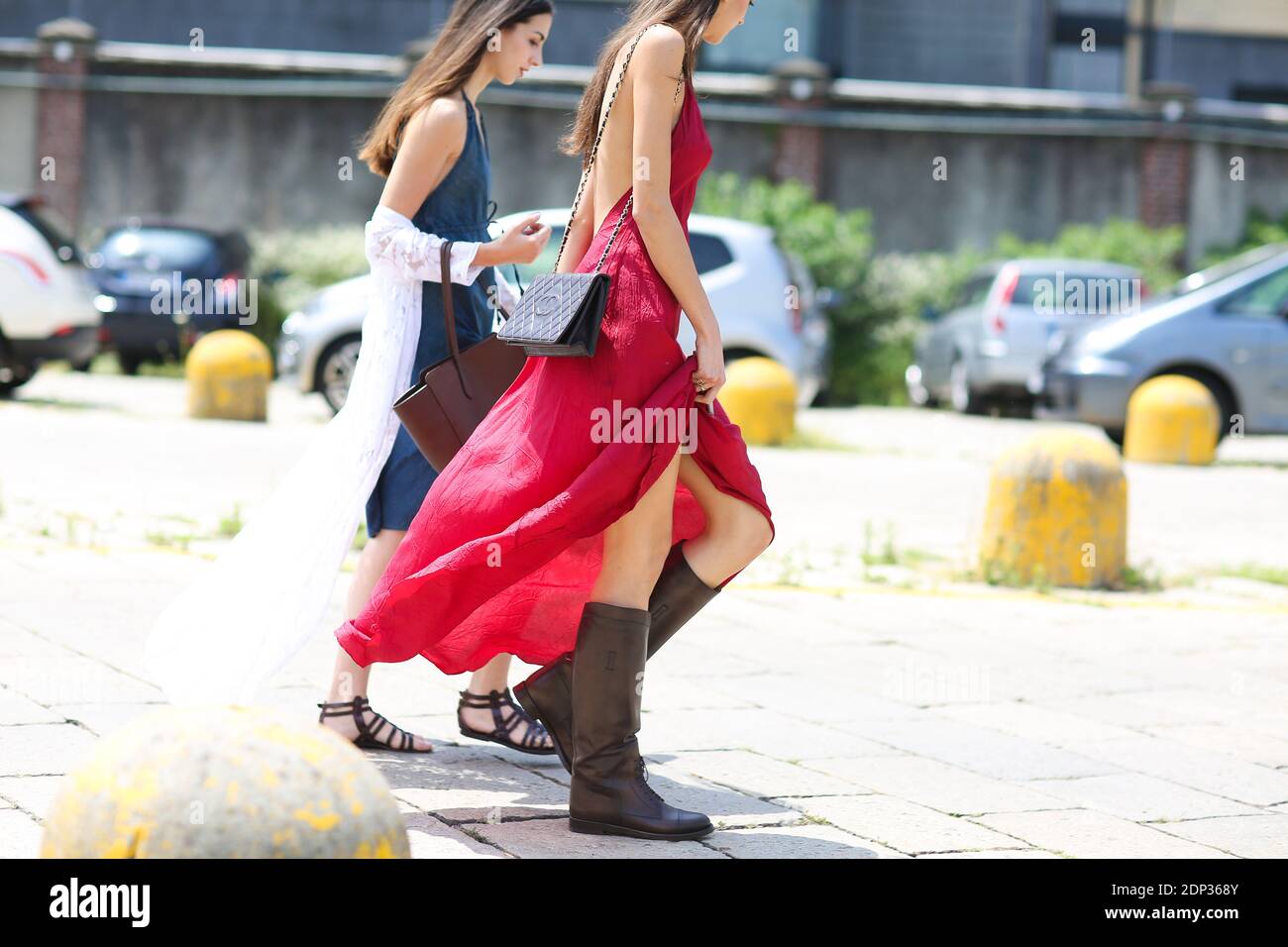 Street style, Sara and Georgia Rossetto arriving at Gucci Spring-Summer ...