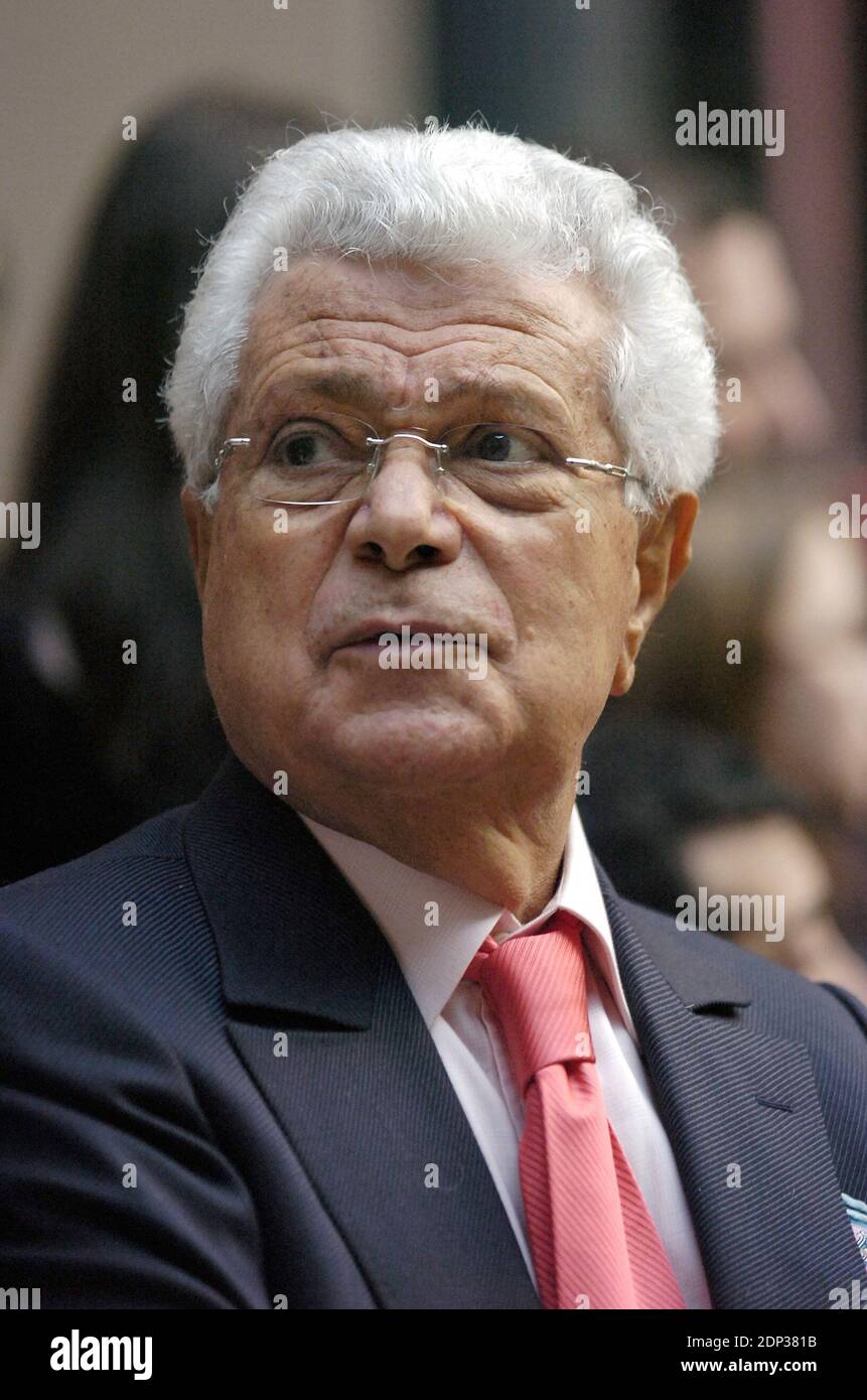 File photo : Italian designer Francesco Smalto pictured at his Fall ...