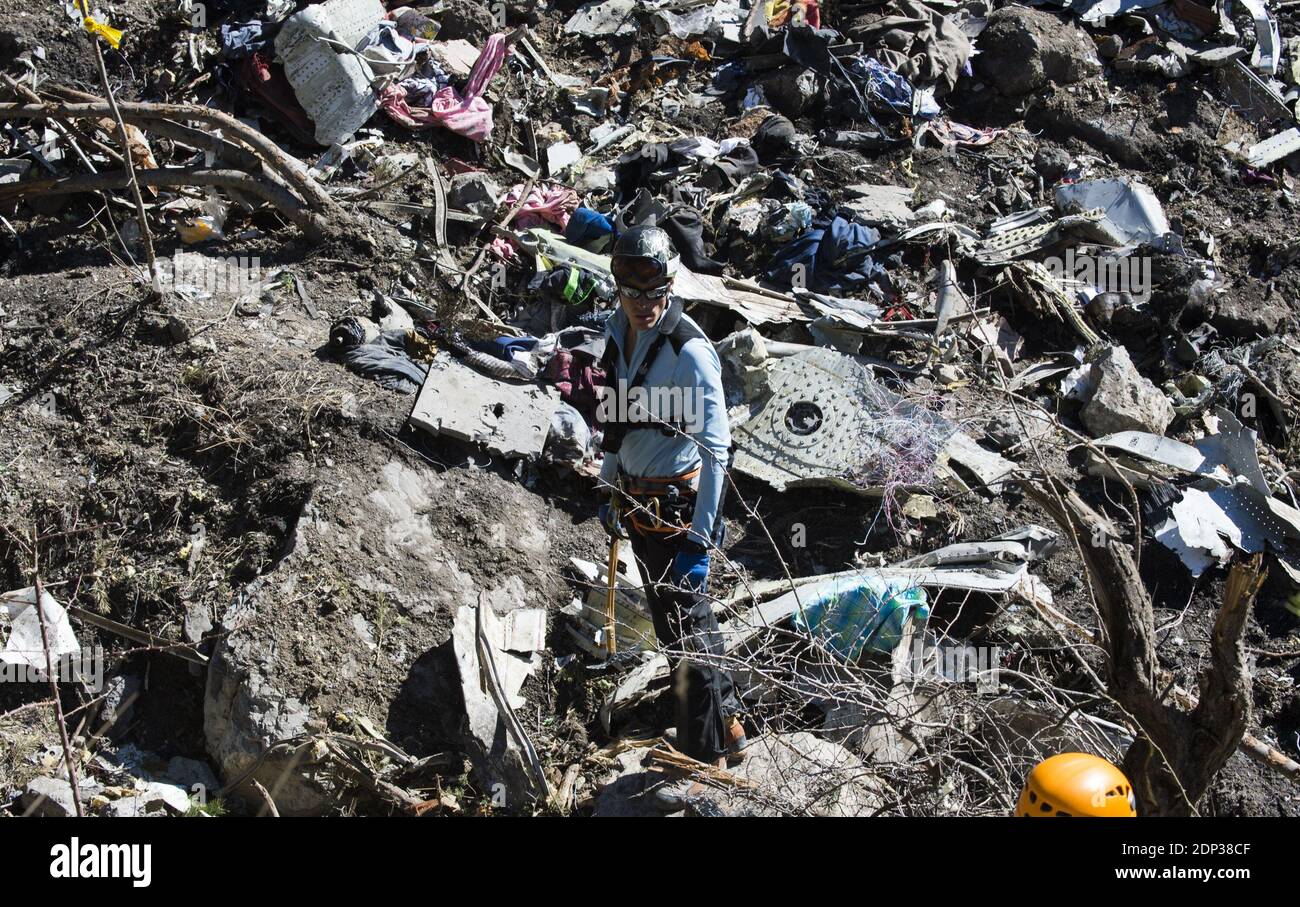 Germanwings flight 9525 hi-res stock photography and images - Alamy Germanwings flight 9525 hi-res stock photography and images - Alamy